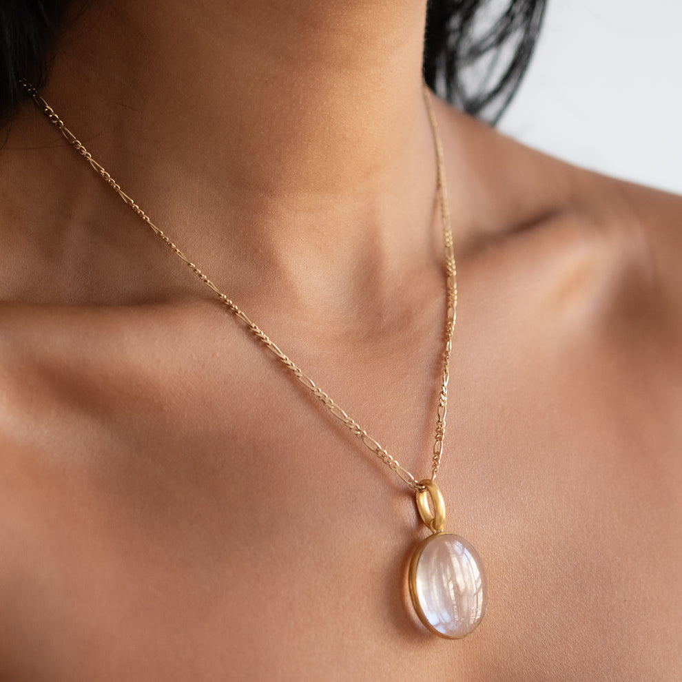 Open media 1 in modal