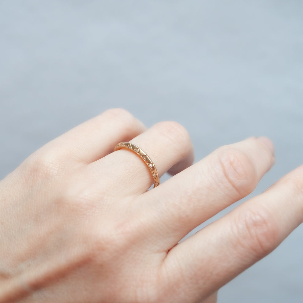 Open media 1 in modal