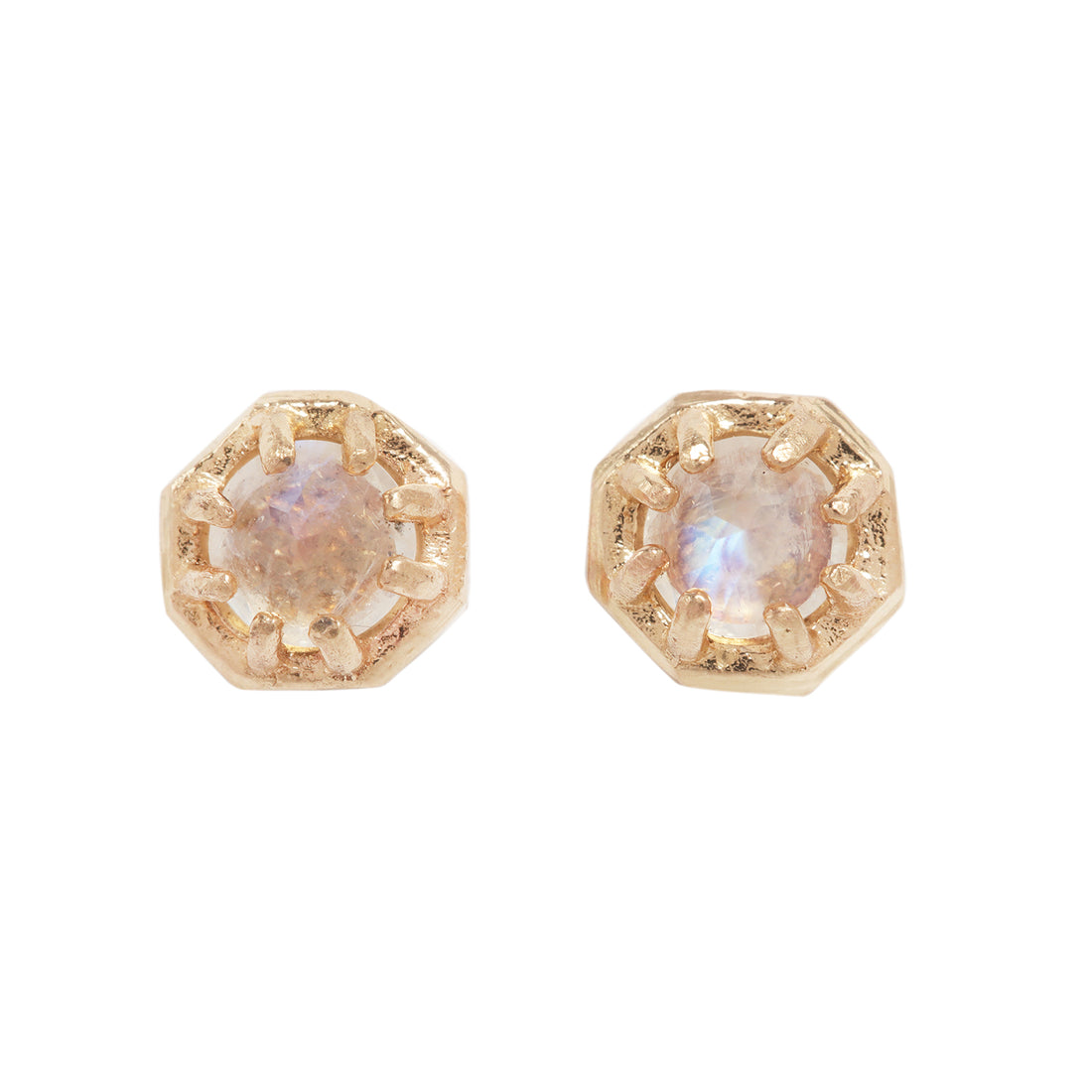 Tiny Moonstone Studs – ESQUELETO