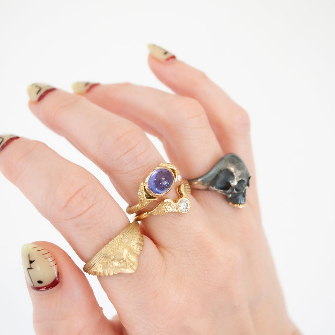 Open media 3 in modal