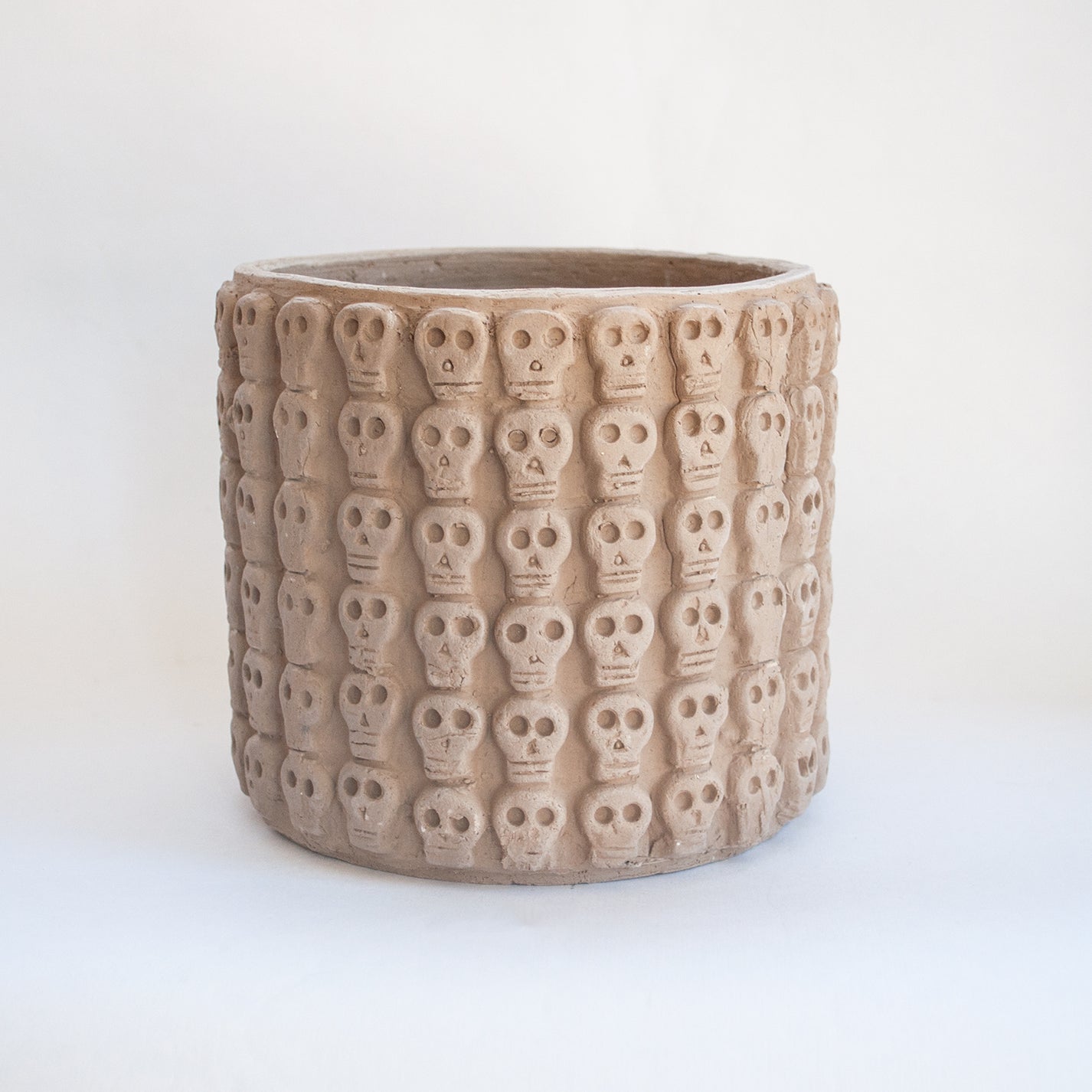 Pantli Skulls Medium Planter – ESQUELETO