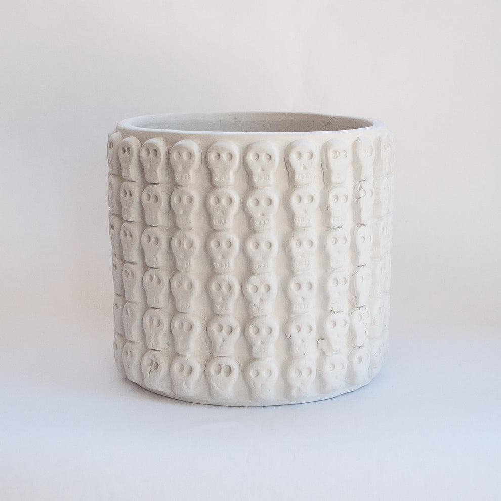 Pantli Skulls Medium Planter – ESQUELETO