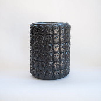 Pantli Skulls Small Planter – ESQUELETO