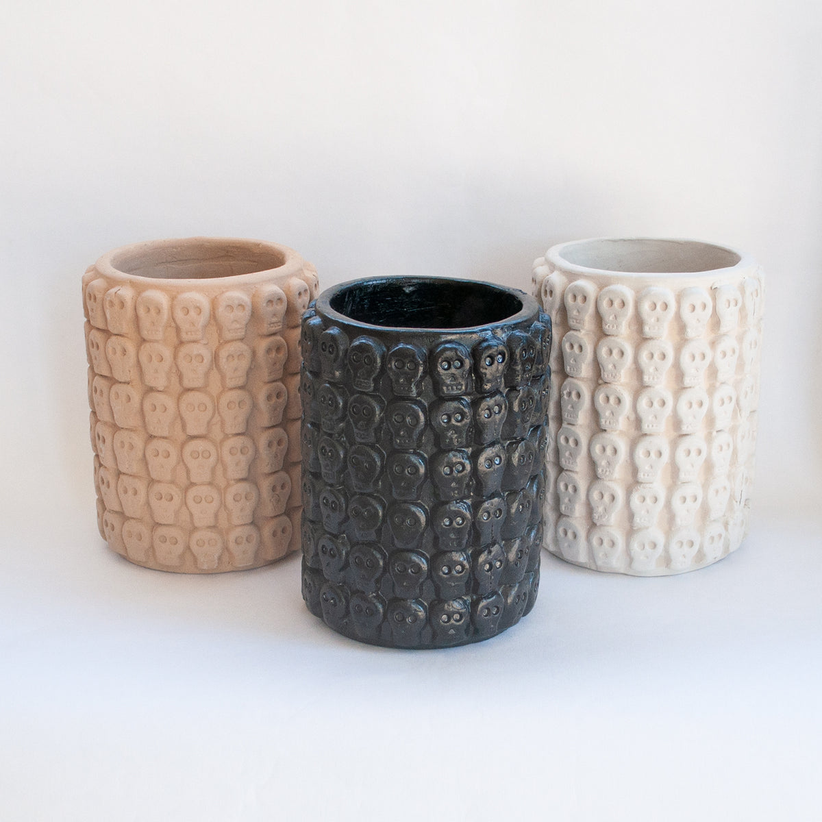 Pantli Skulls Small Planter – ESQUELETO