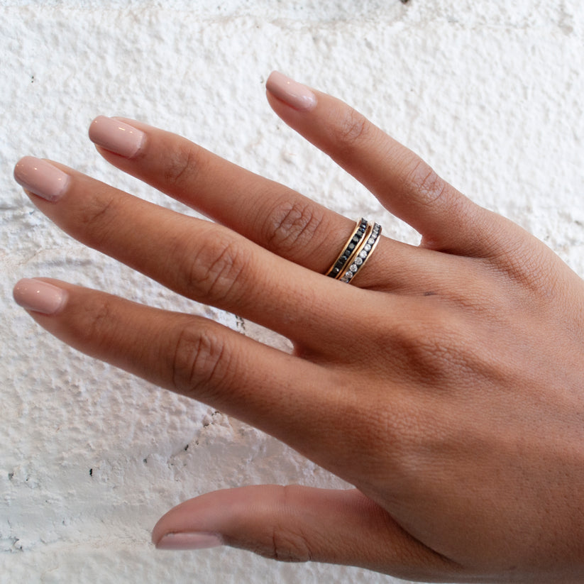 Open media 1 in modal